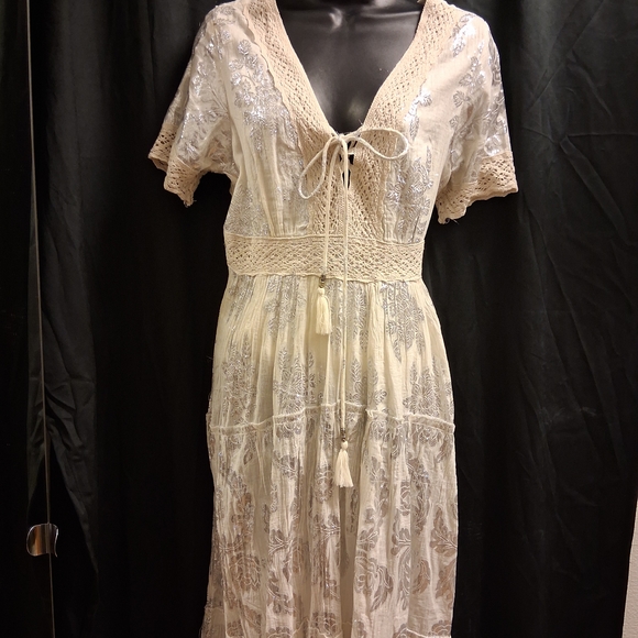 Me 2 Magic | Dresses | Elegant Cream Maxi Dress With Silver Accents ...